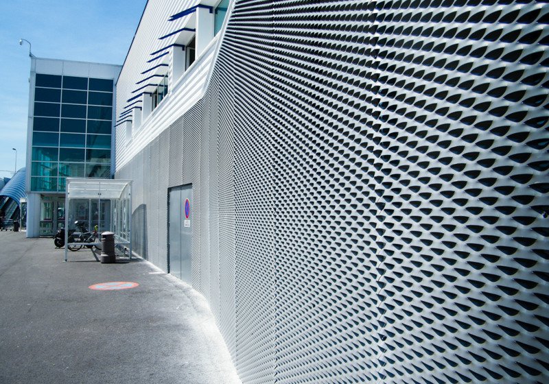 Facade cladding for shopping mall | PROJECTS | Fratelli Mariani