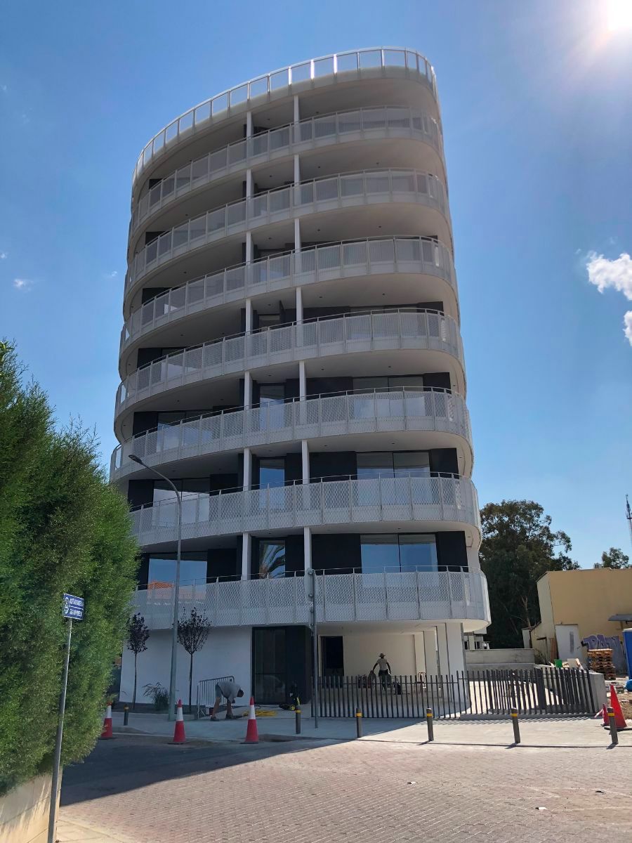 Parapets of MCA 198 student residence | PROJECTS | Fratelli Mariani